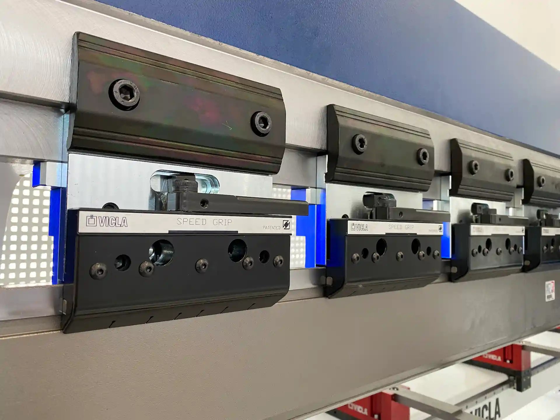 Maîtrise des Outils pour Presse Plieuse: Un Guide Complet